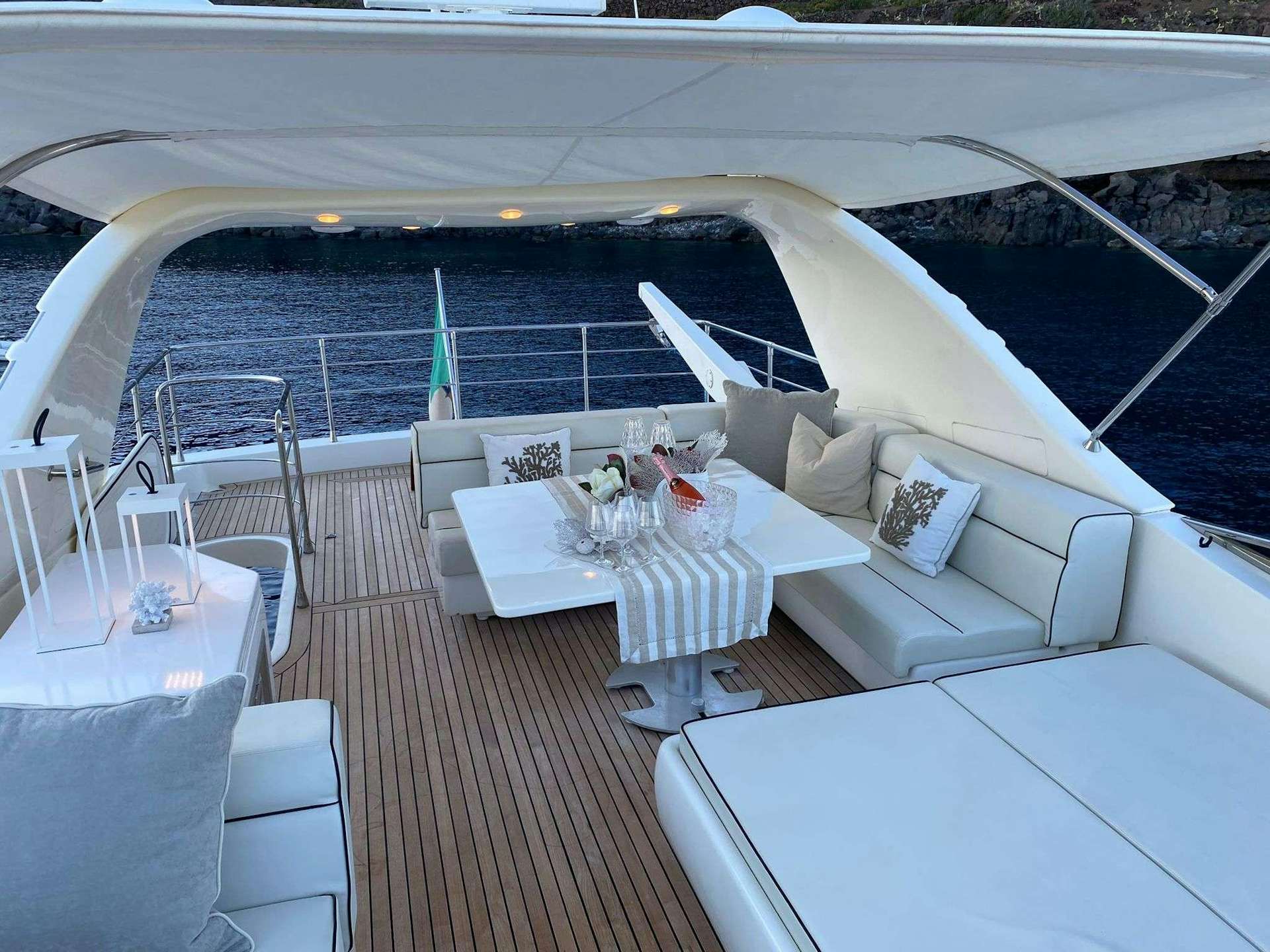Bianca ii Yacht Charter yacht for charter from 26 000 € per week ...