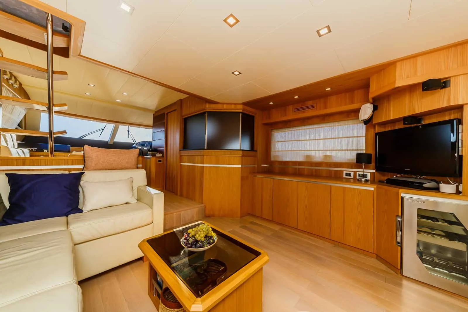 Secret life Yacht Charter yacht for charter from 18 000 € per week ...