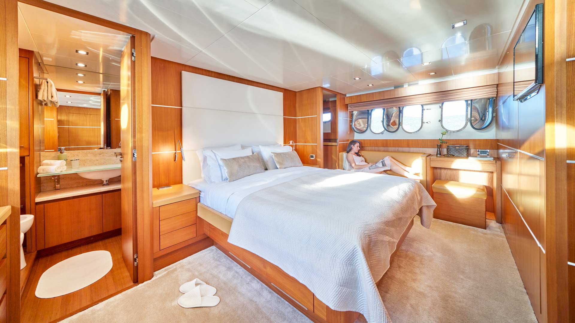 Karisma Yacht Charter yacht for charter from 34 000 € per week ...