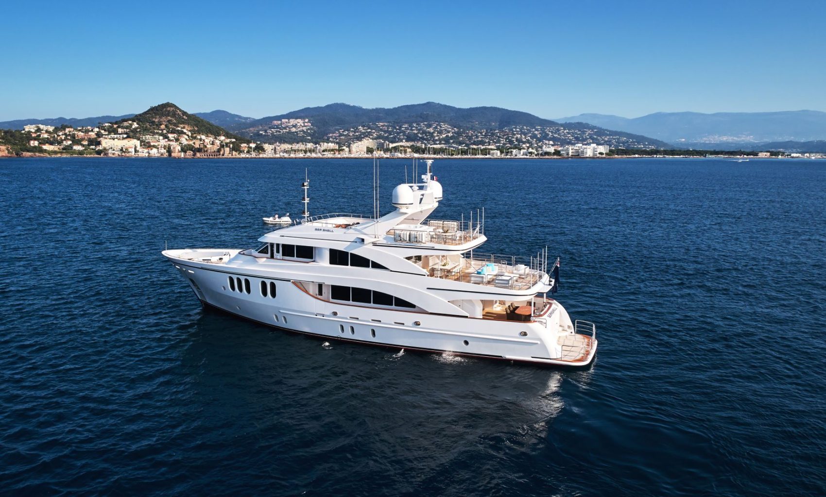 Seashell Yacht Charter super yacht for charter from 140 000 € per week ...