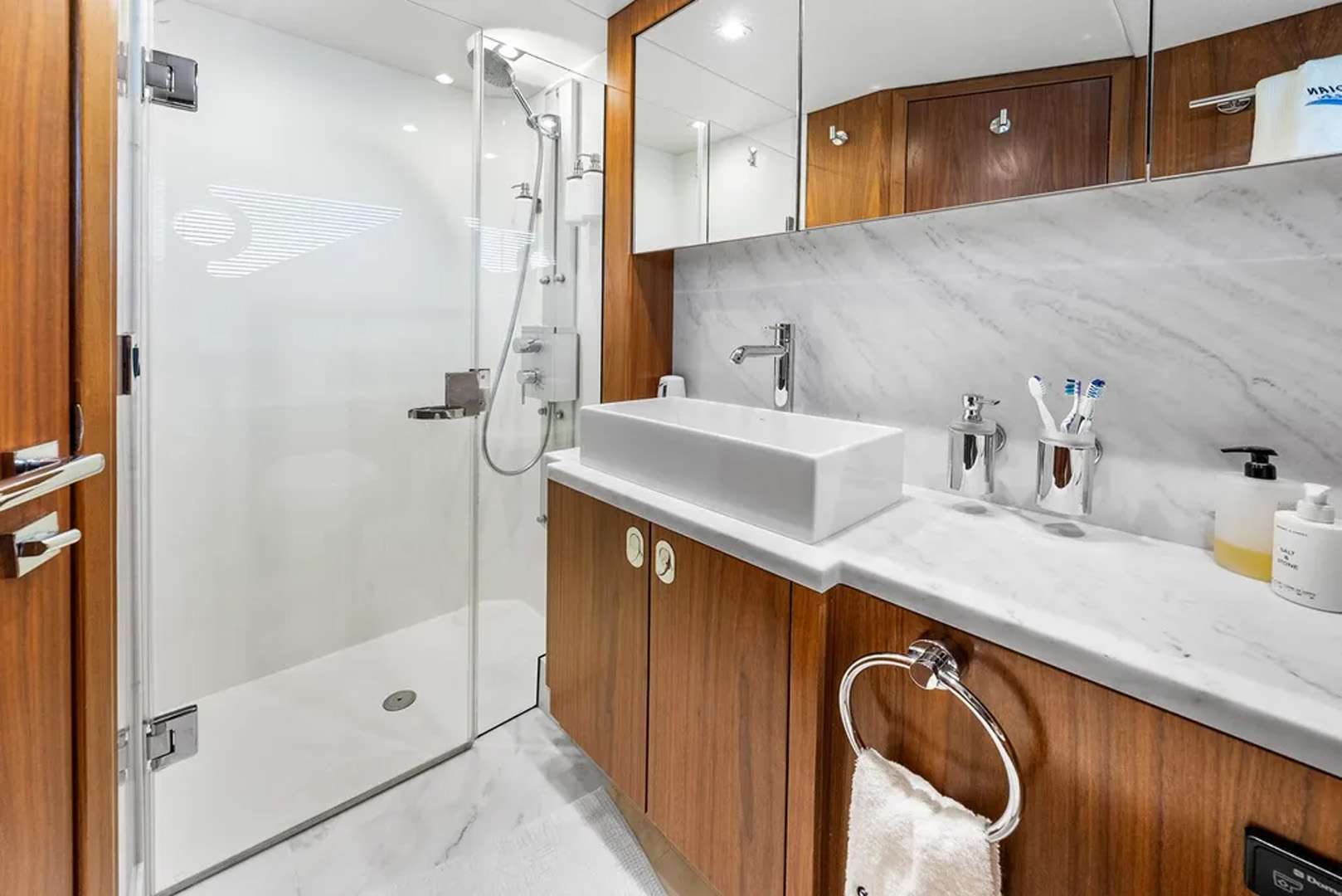 Guardian of the sea Yacht Charter yacht for charter from 42 500 $ per ...