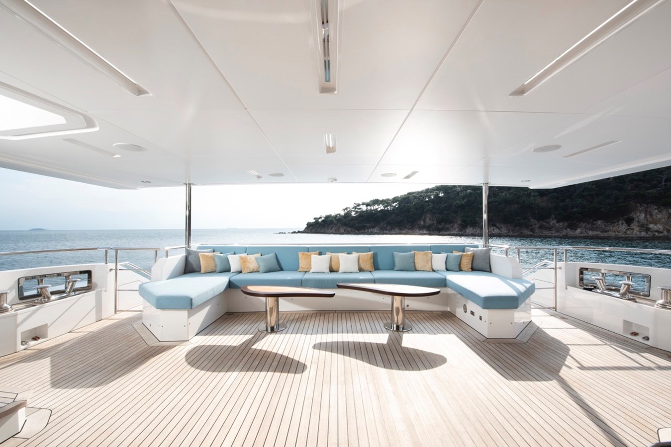 Charade Yacht Charter super yacht for charter from 135 000 € per week ...