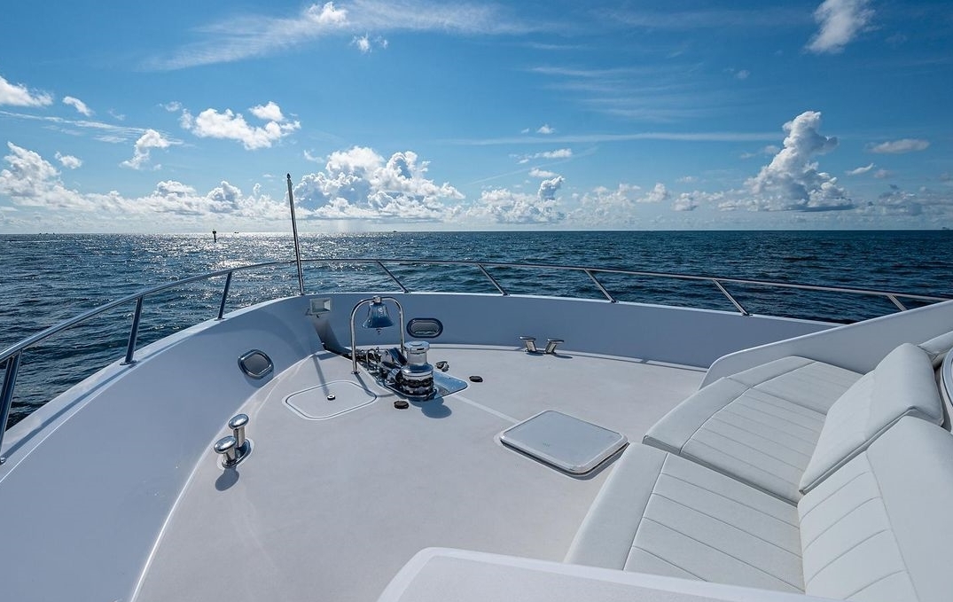 Magnum ride Yacht Charter super yacht for charter from 50 000 $ per ...