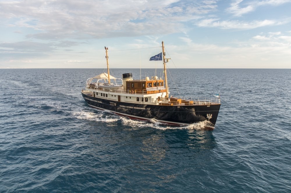 Taransay Yacht Charter super yacht for charter from 80 000 € per week ...