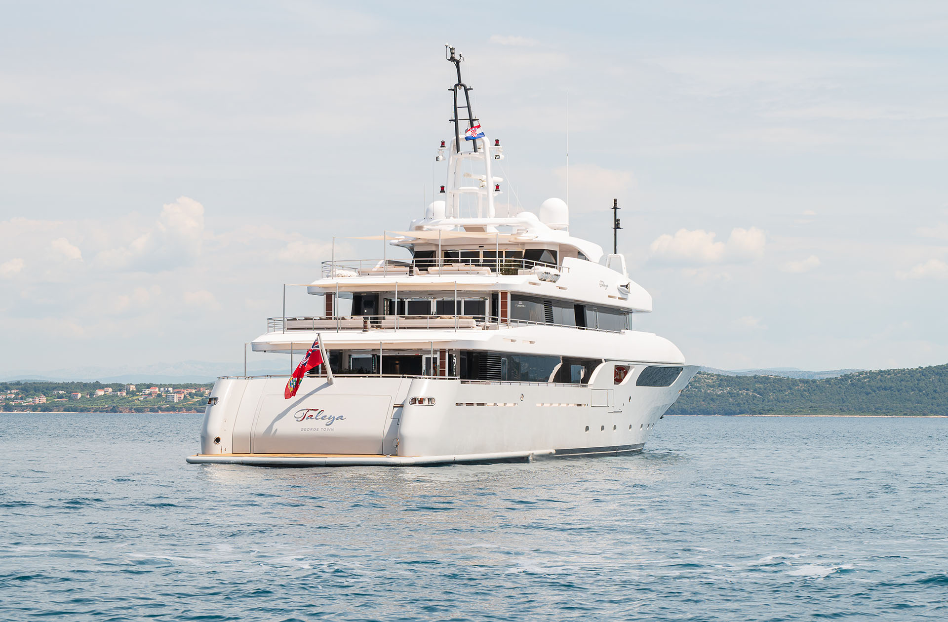 Taleya Yacht Charter super yacht for charter from 290 000 € per week ...