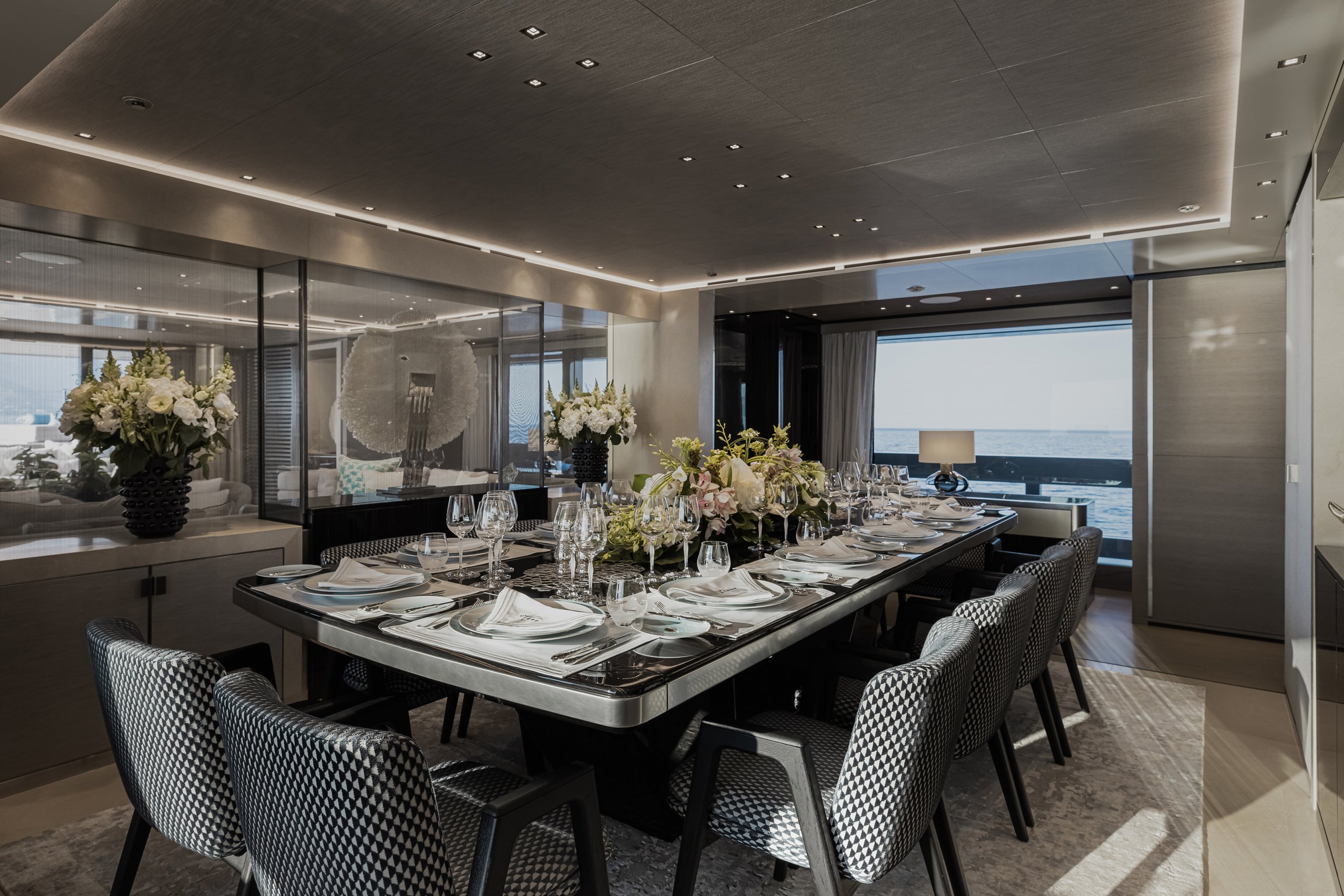 Lemon tree Yacht Charter super yacht for charter from 485 000 € per ...