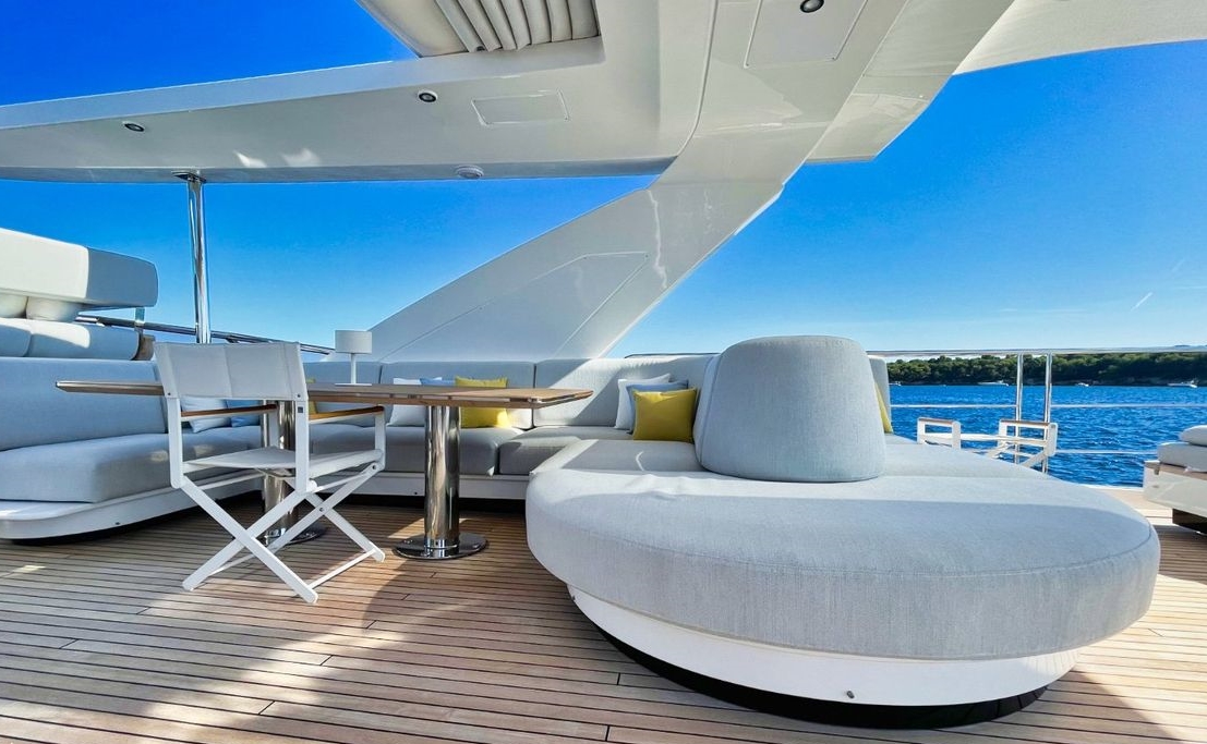 Wave Yacht Charter yacht for charter from 80 000 € per week | YachtHunter