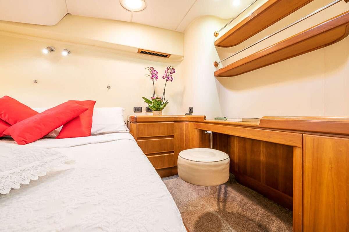 Ocean phoenix Yacht Charter yacht for charter from 25 000 € per week ...