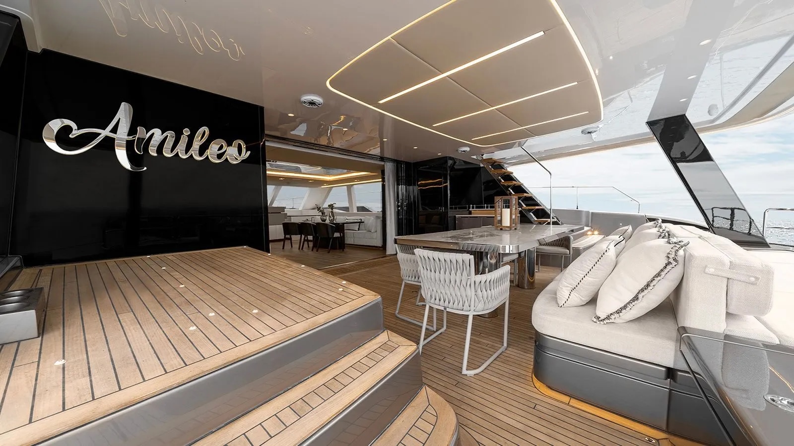 Amileo Yacht Charter yacht for charter from 58 000 € per week | YachtHunter