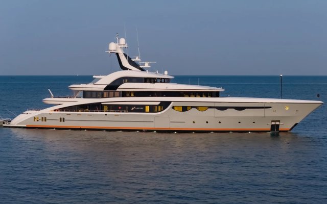 Starlust Yacht Charter super yacht for charter from 700 000 $ per week ...