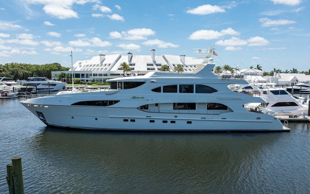 Kimberlie Yacht Charter super yacht for charter from 130 000 $ per week ...