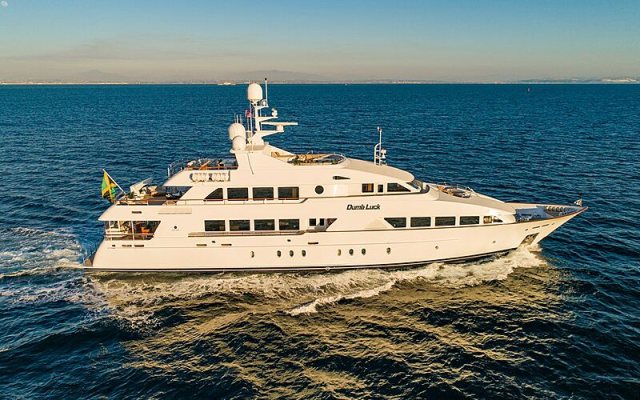 Alta Yacht Charter super yacht for charter from 185 000 € per week ...
